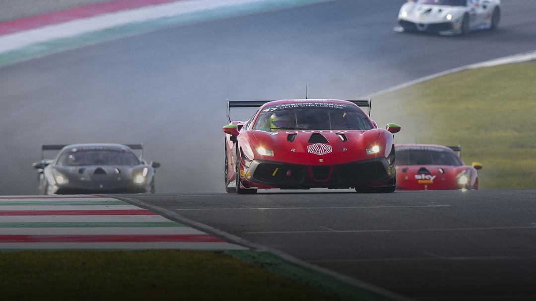 Passione Ferrari Club Challenge Rossocorsa S.r.l. Milano | Ferrari Dealer