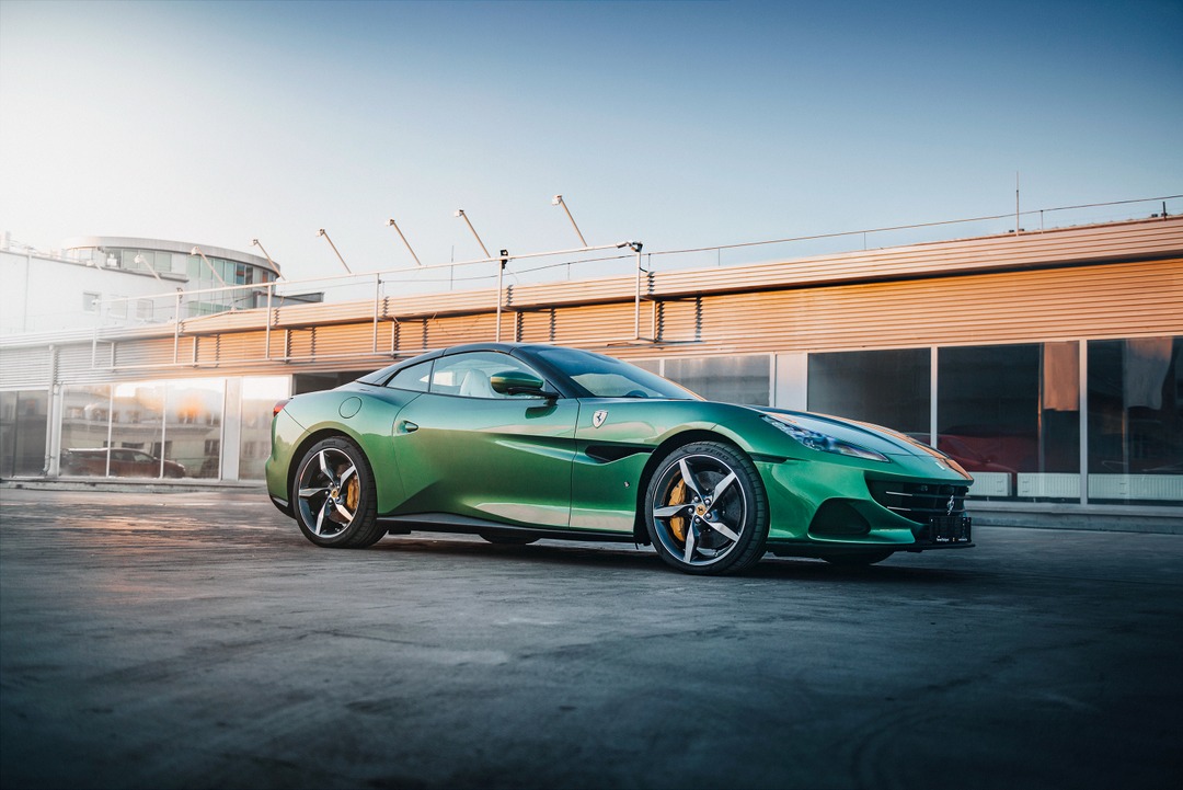 Receive a Valuation of your Car at Ferrari Budapest | Ferrari Dealer