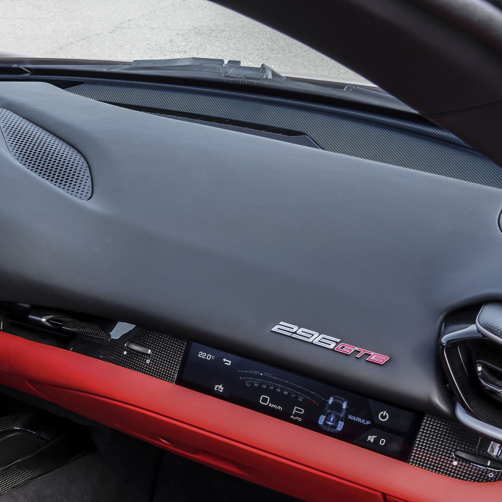 Carbon fiber dashboard