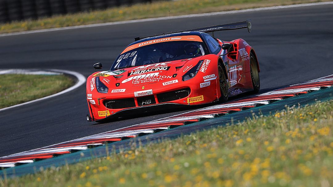 A difficult day for HB Racing