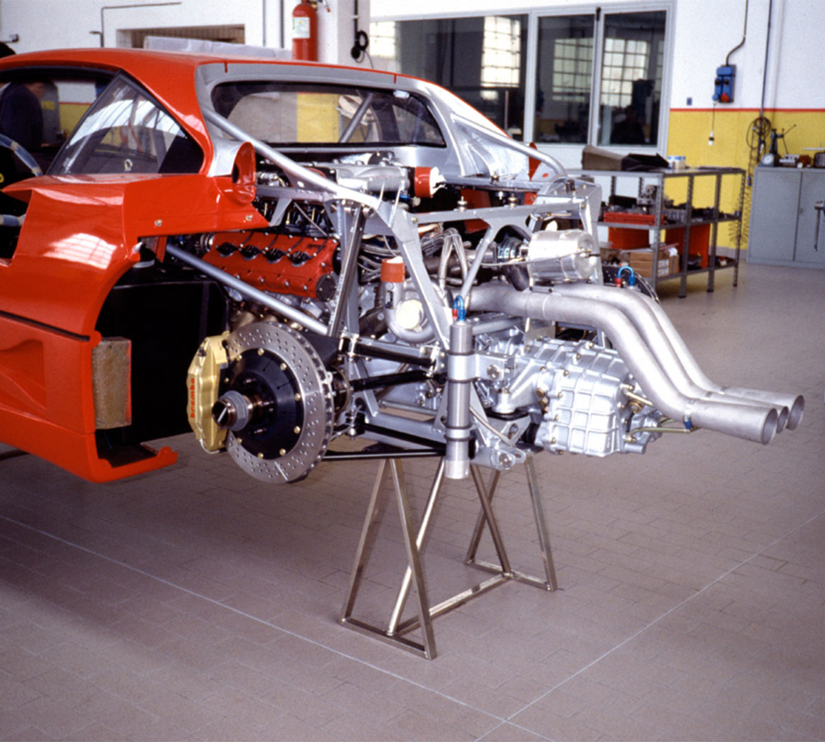 Ferrari F40 (1987) - Ferrari.com