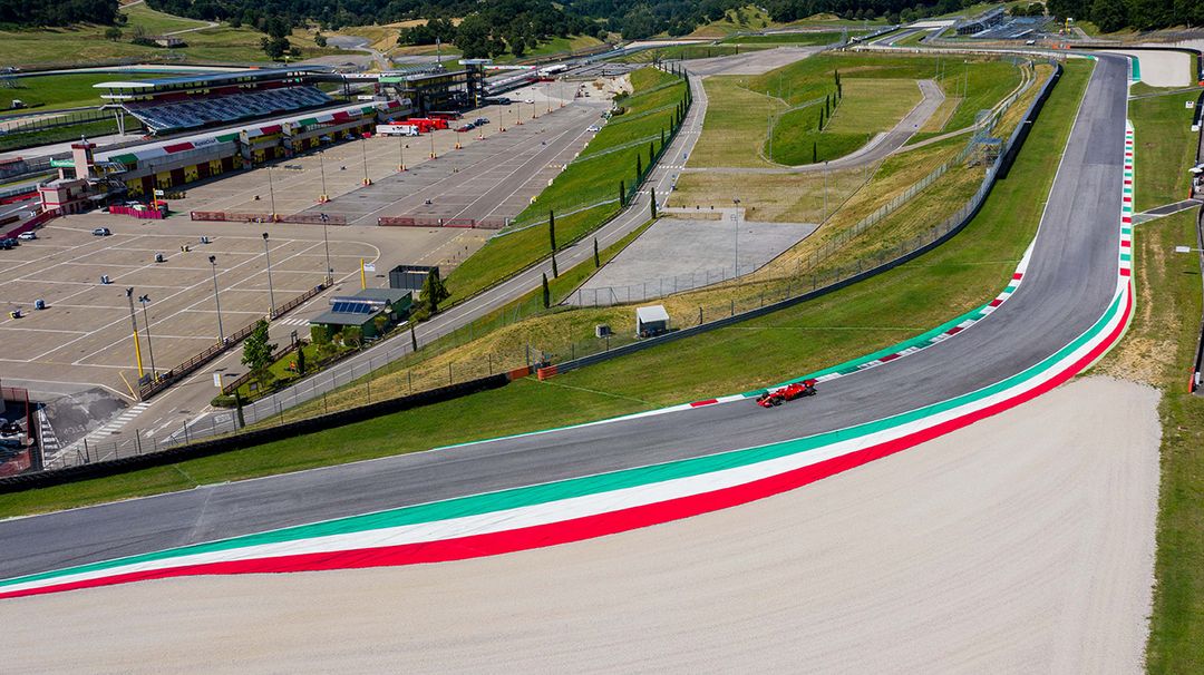 GP della Toscana Ferrari 1000 - Mugello Circuit: Putting environmental ...