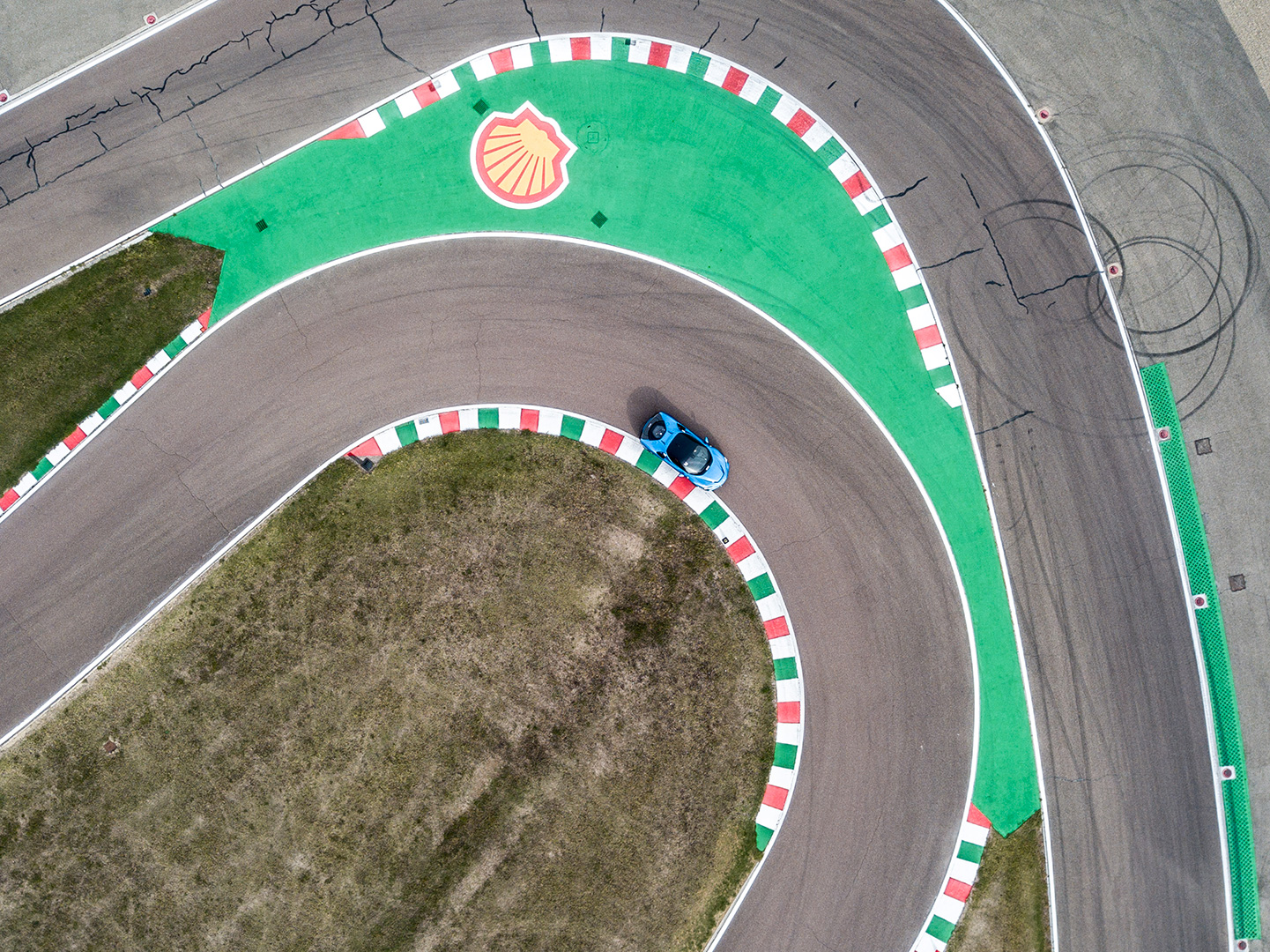 Ferrari Official Driving Courses - Ferrari.com