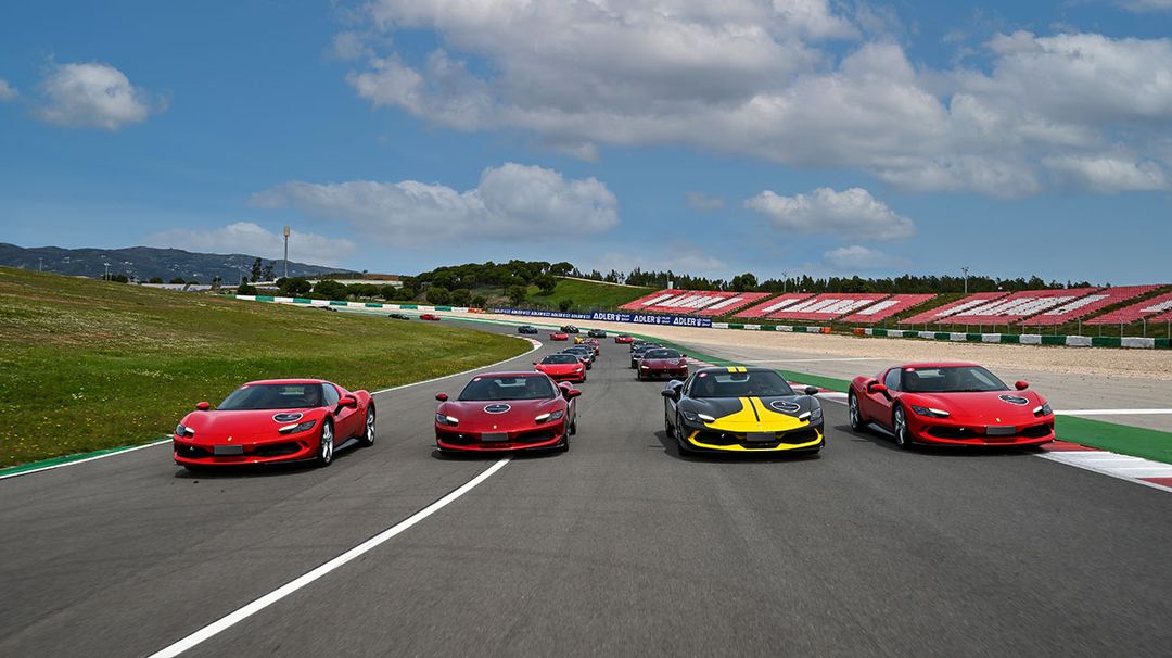 Passione Ferrari: new season kicks off at Portimão circuit