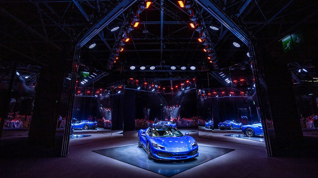 PRESENTATION DE LA NOUVELLE FERRARI 296 GTS À PARIS