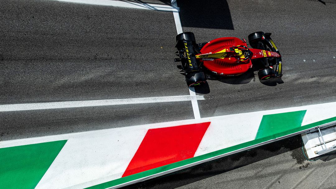 Free practice 2: Carlos out in front, Charles third