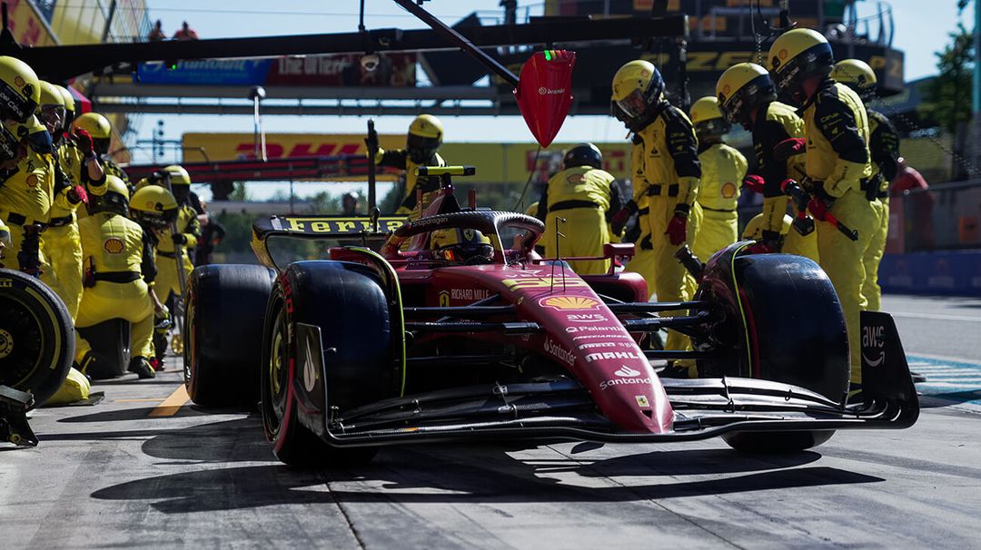 Race recap: Charles secondo, Carlos quarto