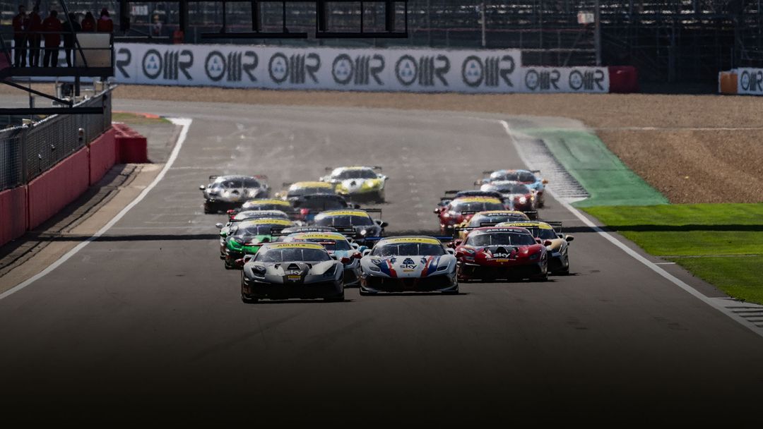 Ferrari Challenge EU and UK: Silverstone 2022 - Ferrari.com