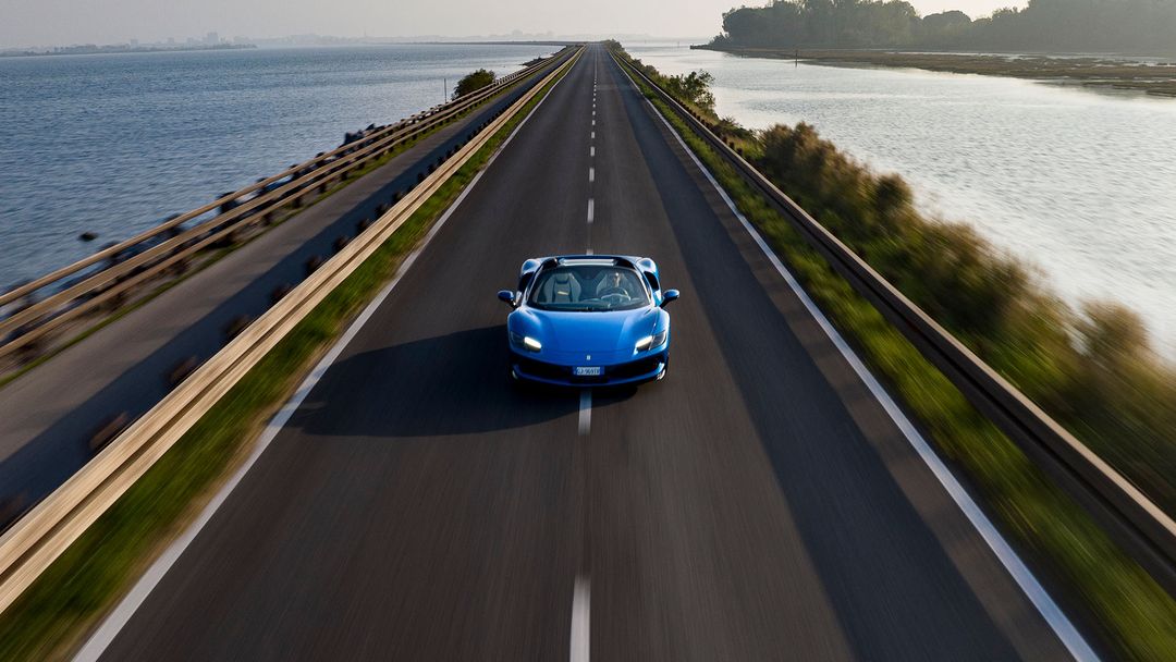 BEAUTY IN THE SUN: 296 GTS