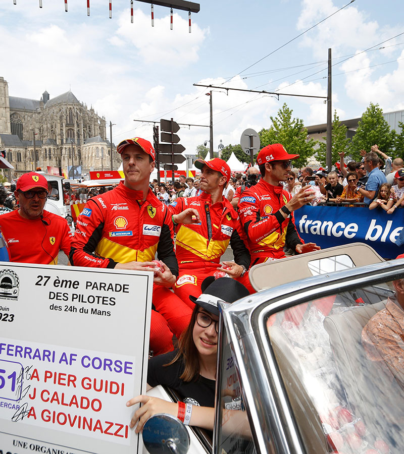 Fans applaud the Ferrari Hypercar drivers