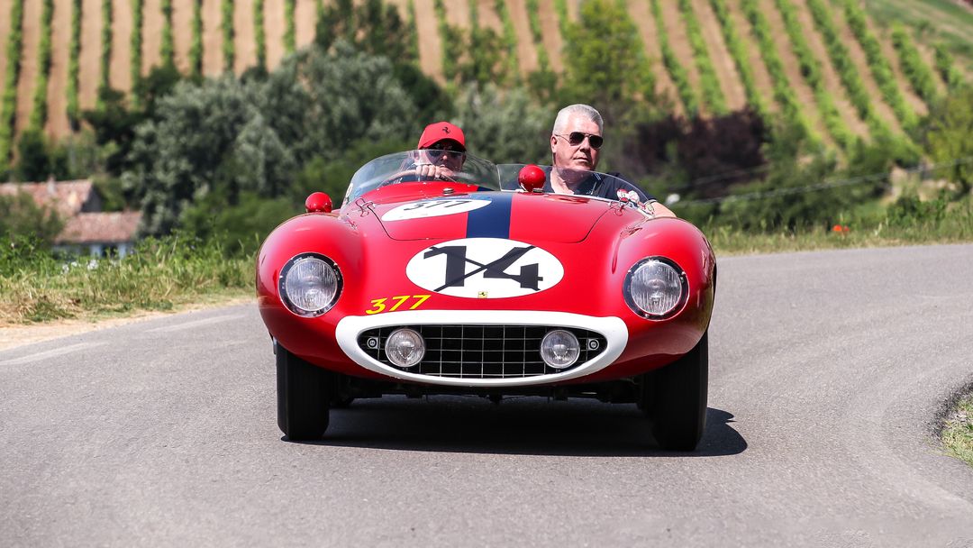 Ferrari Tribute en la 1000 Miglia 2023