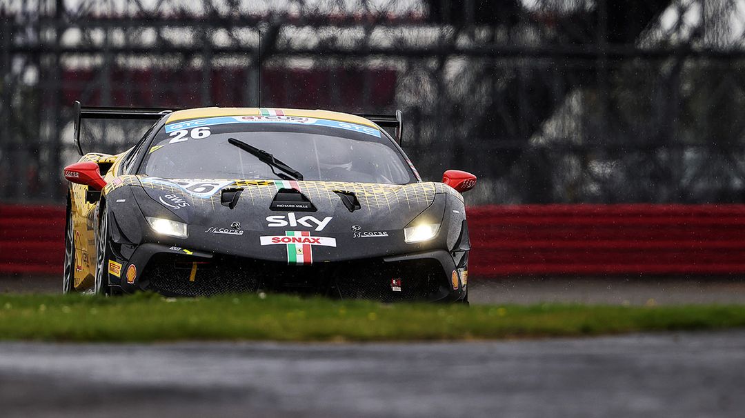 Weekend notebook: Ferrari dominate in the GT Cup at Silverstone