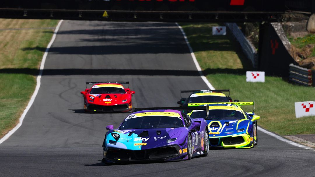 Chris SMITH, Ferrari Challenge Driver - Ferrari.com