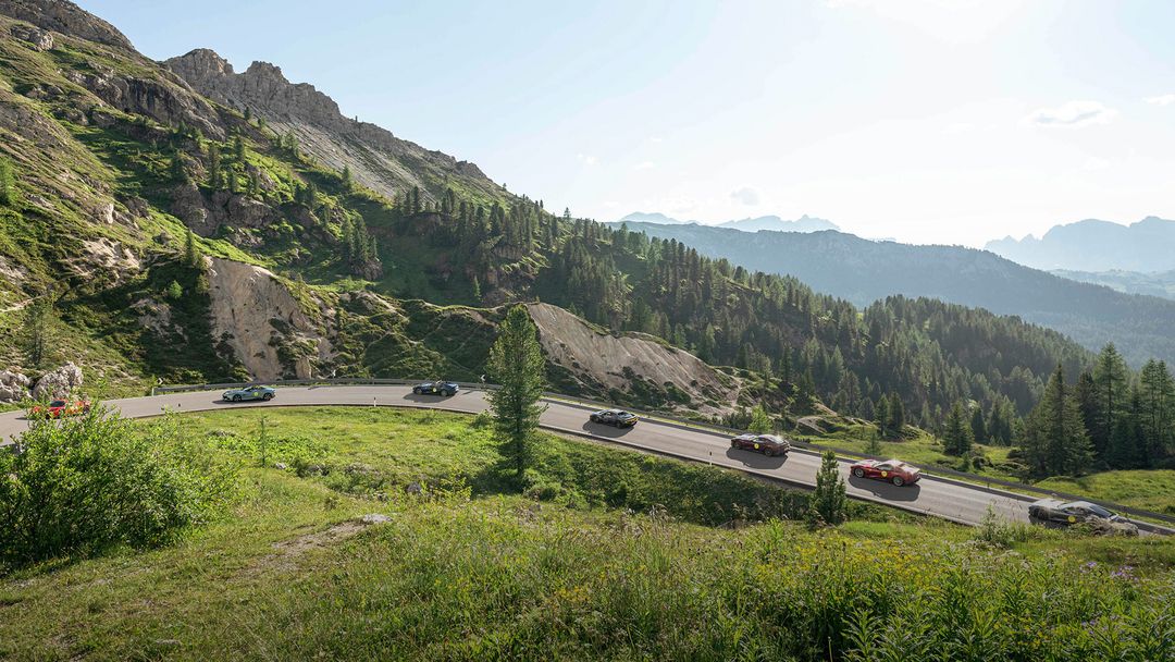 Ferrari Tour: French Alps 2024 - Ferrari.com