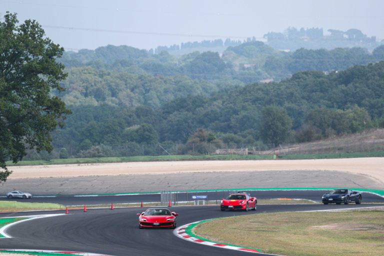 Corso Pilota Race - Ferrari.com