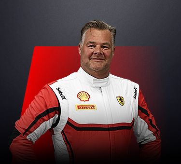 Darren HOWELL, Ferrari Challenge Driver - Ferrari.com