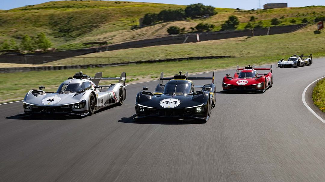 Four 499P Modificata models on track in the United States