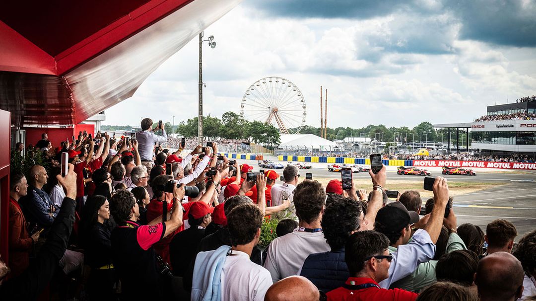 Prancing Horse, a unique track experience