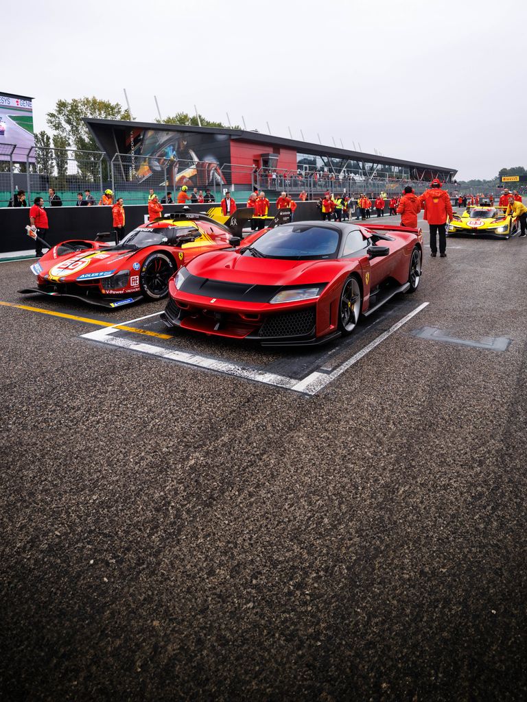 La Ferrari F80 est une voiture venant du futur