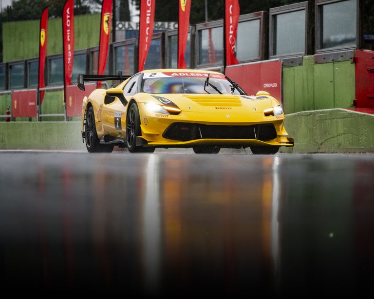 Corso Pilota Race 2025 - Ferrari.com